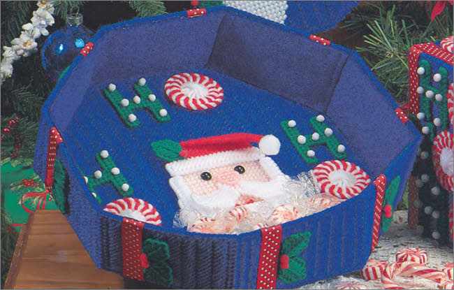 "Ho Ho Santa Candy Dish" | Plastic Canvas Pattern