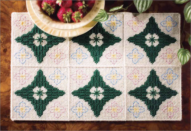 "Flower Garden Place mat" | Plastic Canvas Pattern