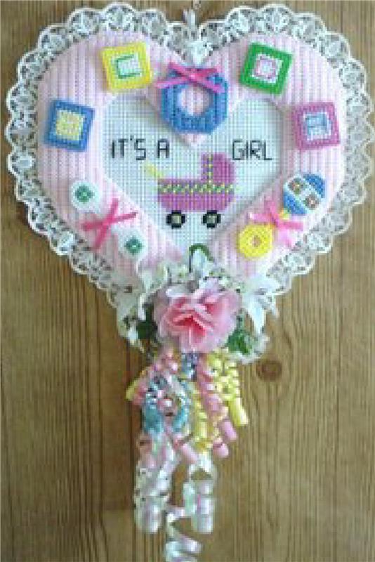 "Baby Welcome Wreath" | Plastic Canvas Pattern