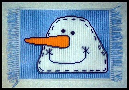 "Snowman Head Placemat" | Plastic Canvas Pattern