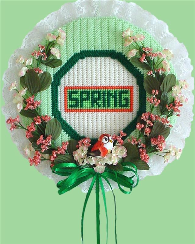 "4 Seasons Spring Wreath" | Plastic Canvas Pattern