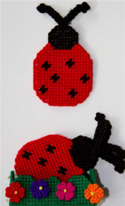 "Ladybug Coaster Set" | Plastic Canvas Pattern