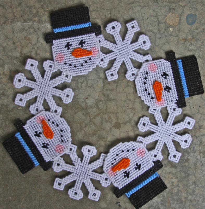 "Snowman and Snowflakes Wreath"