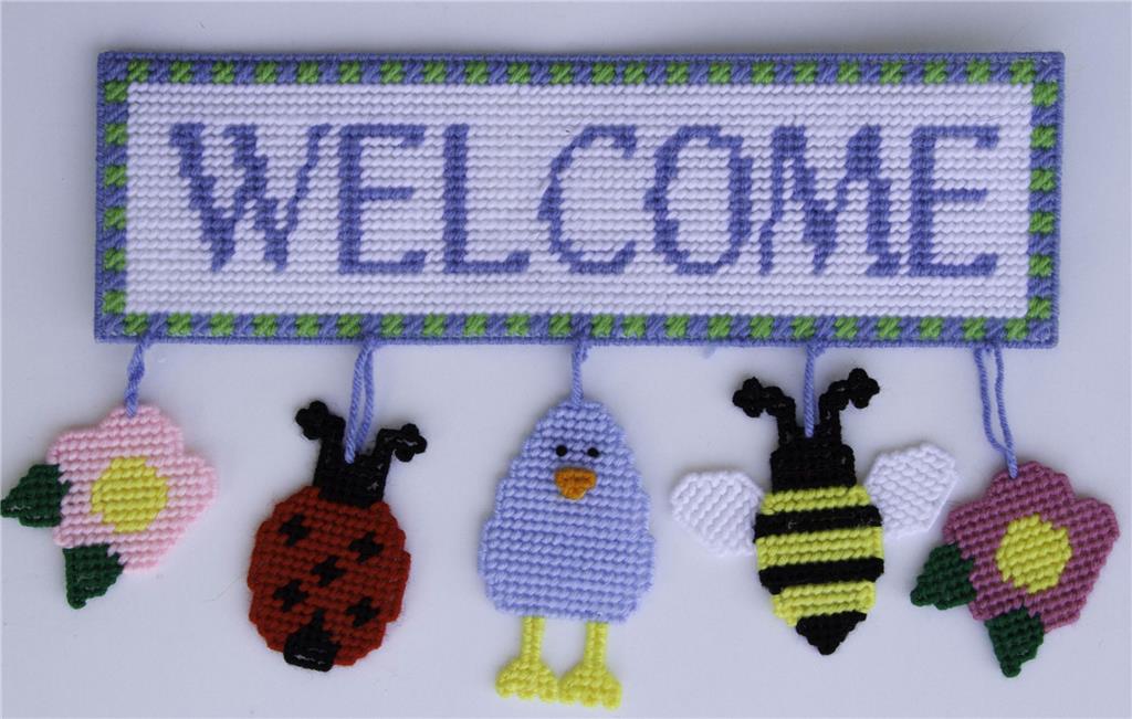 "May Welcome Sign" | Plastic Canvas Pattern