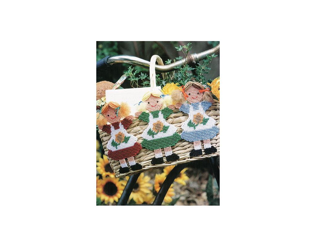 "Paper Dolls" | Plastic Canvas Pattern