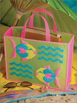 "Tropical Fish Tote" | Plastic Canvas Pattern