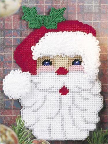 "Santa Wall Hanging" | Plastic Canvas Pattern