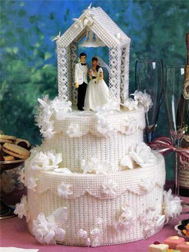 "Wedding Cake" | Plastic Canvas Pattern