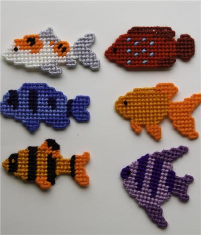 "Tropical Fish Magnet Set" | Plastic Canvas Pattern